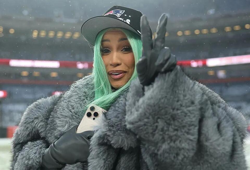 Cardi B Under Fire For Cursing At 4-Year-Old Over NFL Pick - NewsBreak