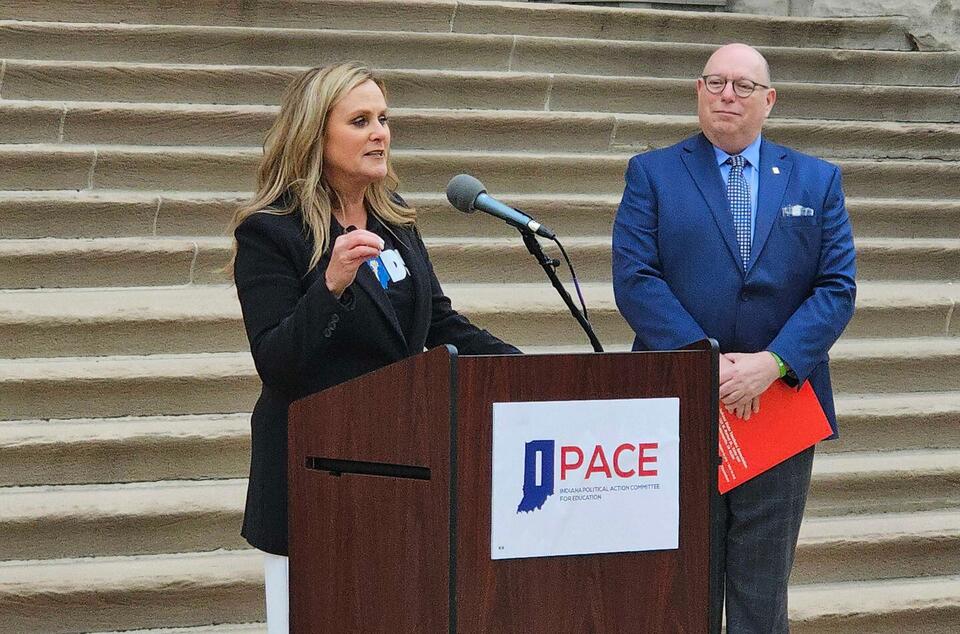 Indiana teachers union endorses former state schools chief Jennifer ...