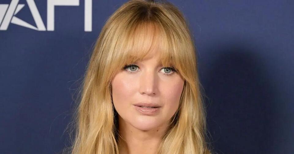 Happily Married Jennifer Lawrence Opens Up About How She Slept With ...