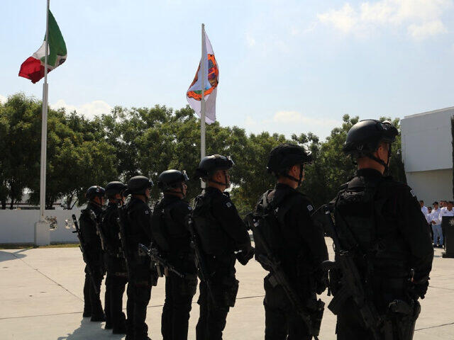 Cartel Gunmen Abduct Mexican Police Officer, Entire Family Just South ...