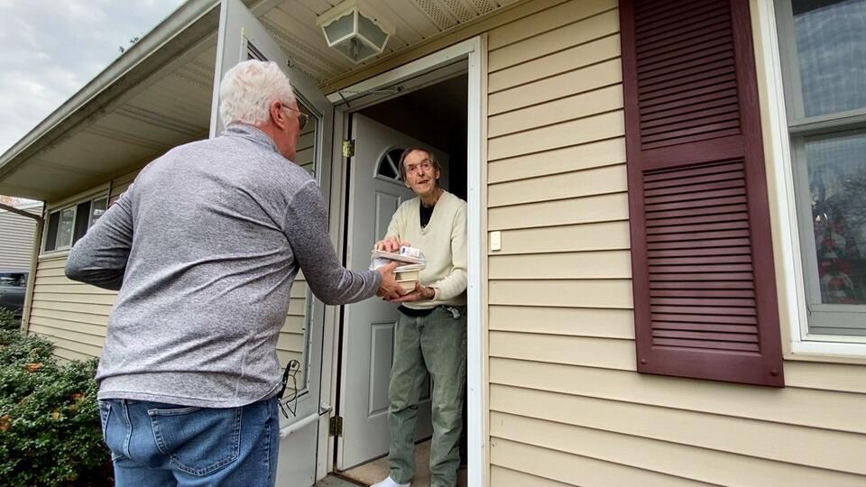 Rochester man continues journey of serving community through Meals on ...