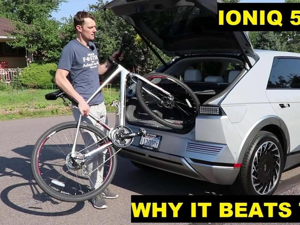 Hyundai Ioniq 5 Is ‘Modern Retro’ While Tesla Model Y Is A ‘Frog’