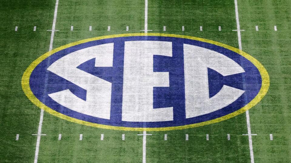 Longtime SEC exec Mark Womack dies at 70 - NewsBreak