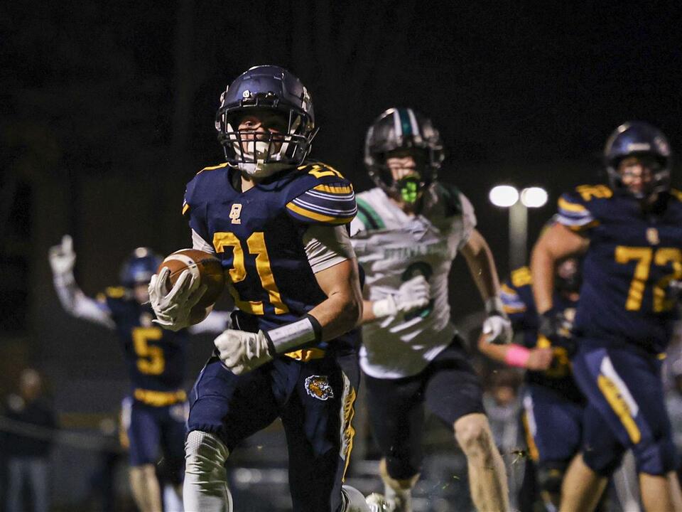 High school football: Whiteford rolls Ottawa Hills to claim outright ...