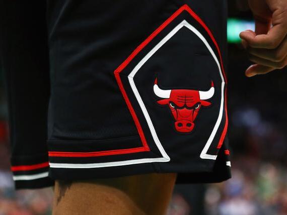 Bulls All-Star center ends stint in Chicago, surprisingly signs with 76ers