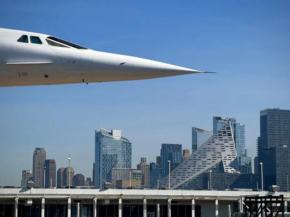 Concorde’s Return: Supersonic Icon Reclaims Its Place at Intrepid ...