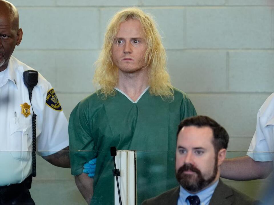 Conn. police issue arrest warrant for Mass. stabbing spree suspect ...