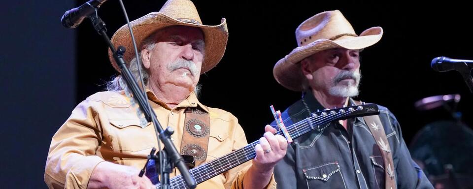 4 Country Duos That Came Before Brooks & Dunn - NewsBreak