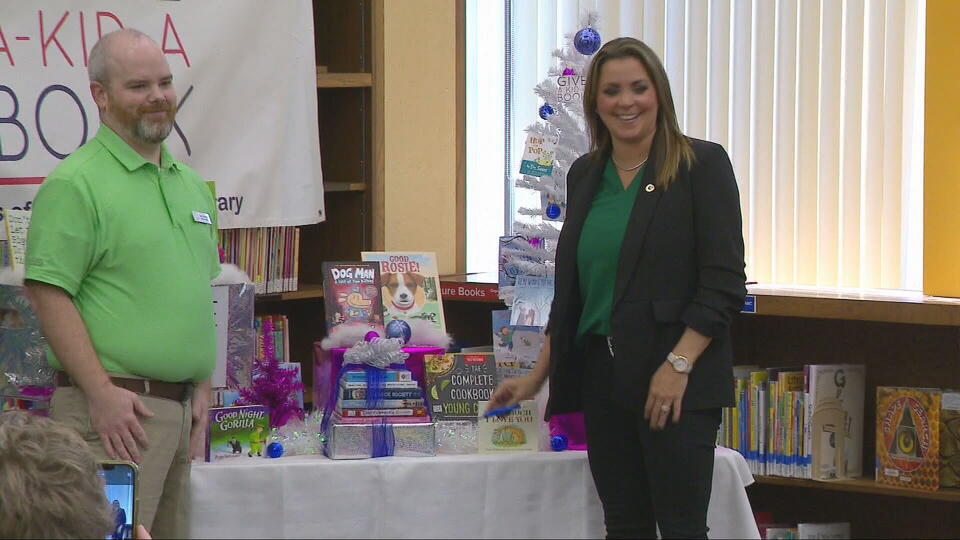 Matt LaFleur's wife teams up with Brown County Library for Give-A-Kid-A ...