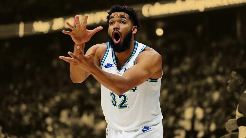 “Here's your present from all of us” - KAT and T-Wolves gift Kevin ...