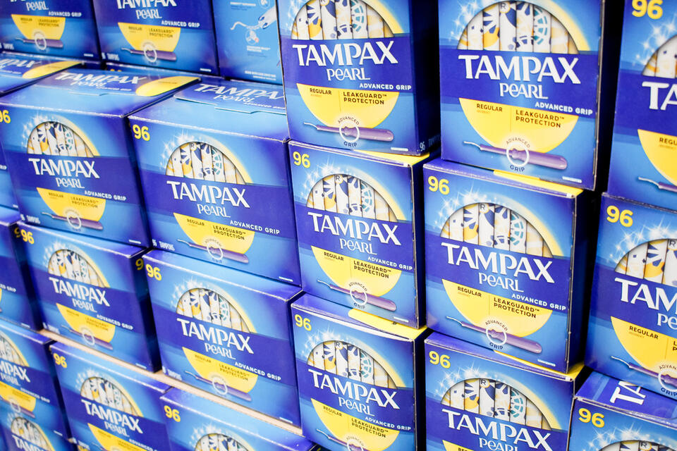 Tampon Lawsuit Settlement Talks Ordered Over Lead Levels in Tampax ...