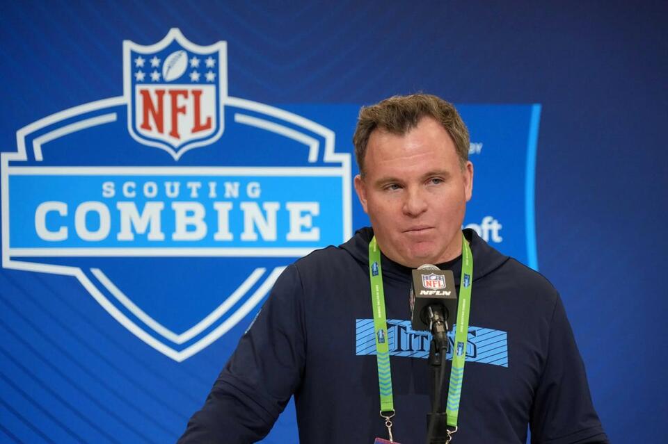 Titans Predicted To Sign ‘Lottery Ticket’ QB After Passing On Cam Ward ...