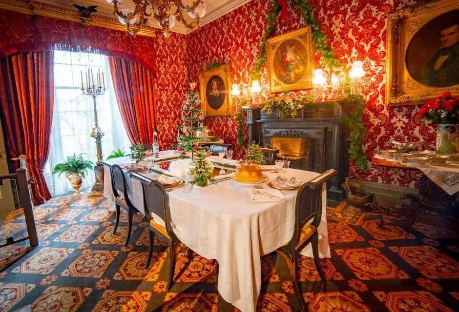 Celebrate the season at Munson’s Holiday Open House and Holiday Art ...