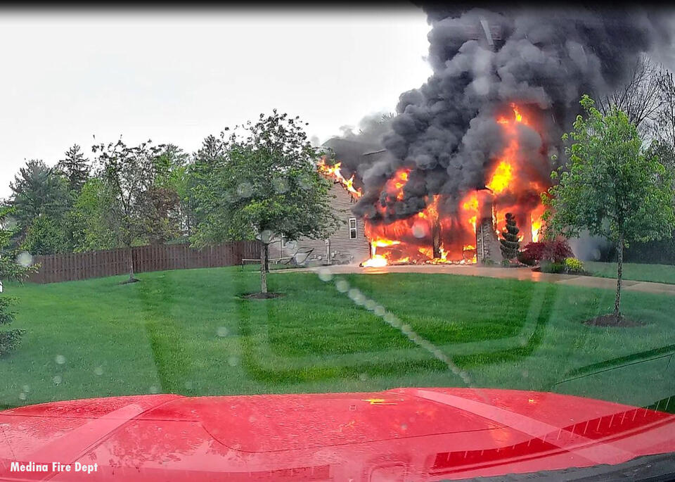 FDNY Battles Fire at Paper Recycling Plant - NewsBreak
