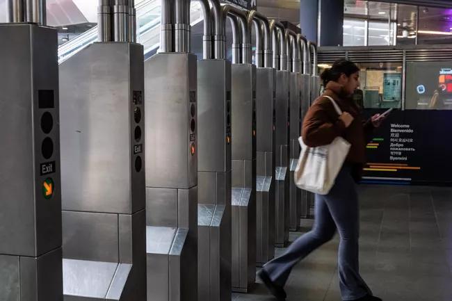 New OMNY Card Replaces MTA Legend MetroCard - NewsBreak
