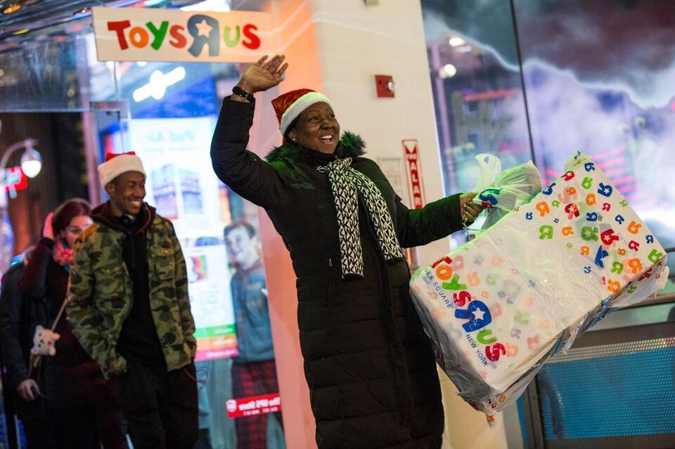 Nostalgia Alert: Toys R’ Us Returns with Two Michigan Pop-Ups - NewsBreak