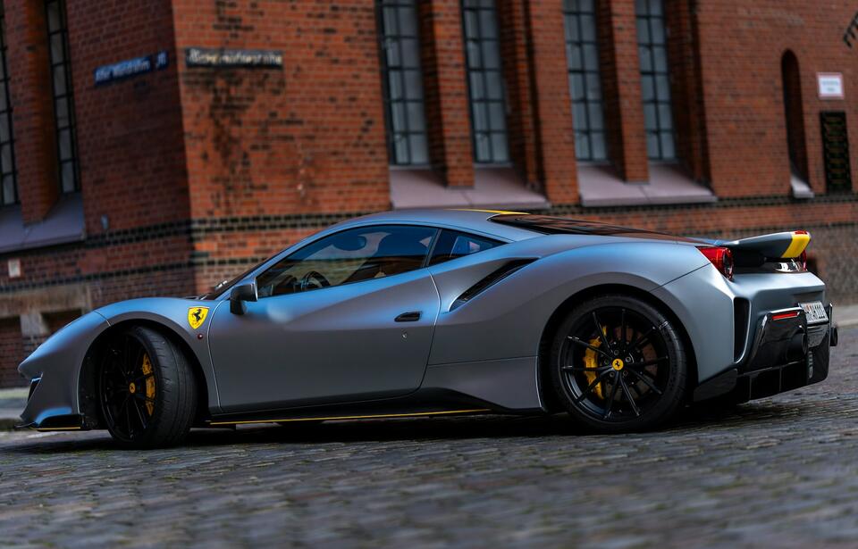The Most Overrated Sports Cars of All Time - NewsBreak
