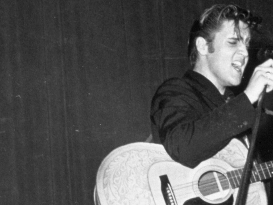 On This Day in 1954: Elvis Presley’s First Single, “That’s All Right ...