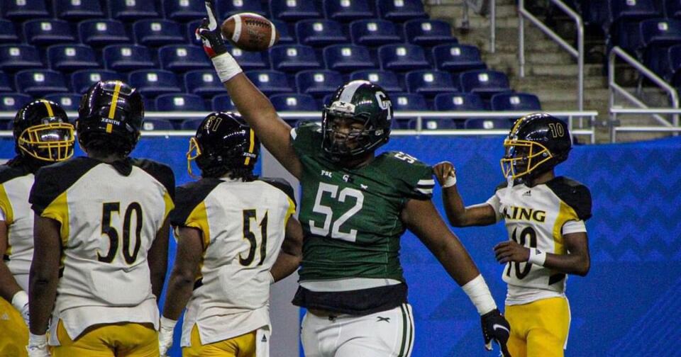 Rising in-state 2025 DL Logan Howell goes in-depth on spring visit to ...