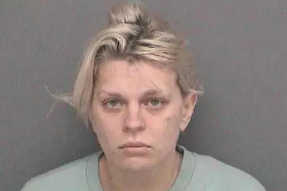 Ex Teacher Had Group Sex With Teens At Her House During Sleepovers