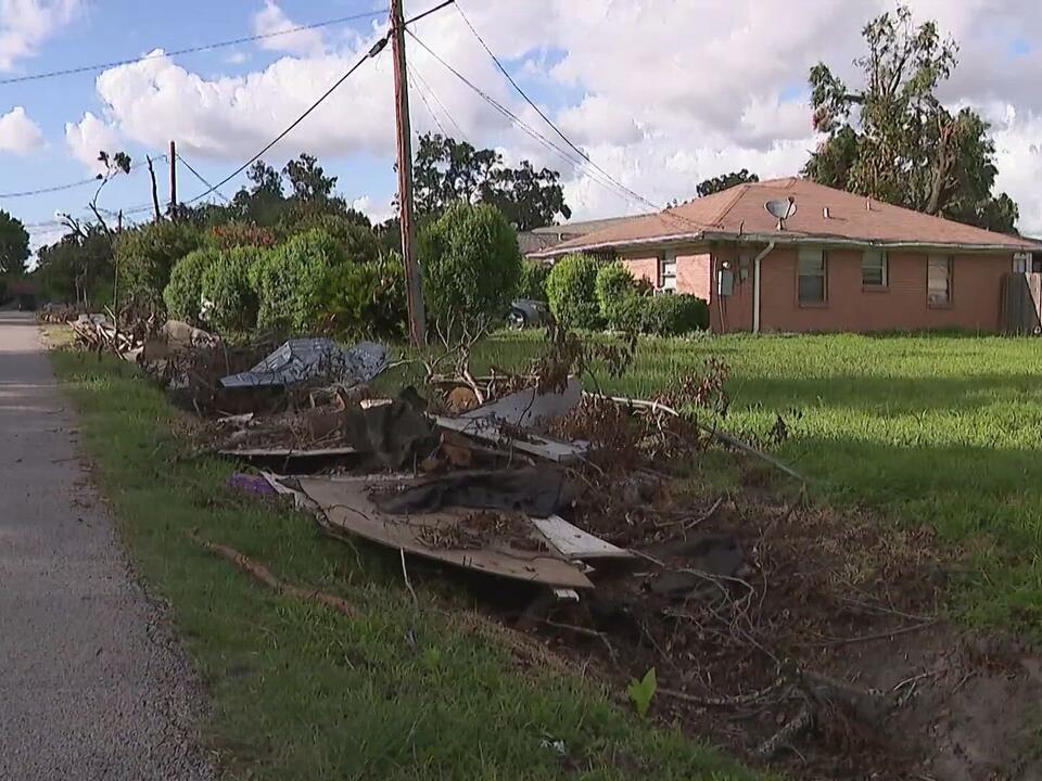 Houston residents concerned that leftover storm debris will cause flooding ahead of more heavy rain