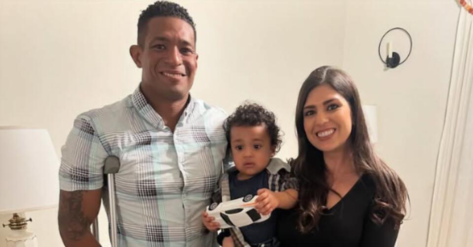 Ex-American Wrestler And Unstoppable Author Anthony Robles And His Wife ...