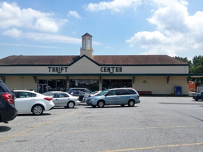 7 Massive Thrift Stores In Delaware Where You’ll Find Rare Treasures At ...
