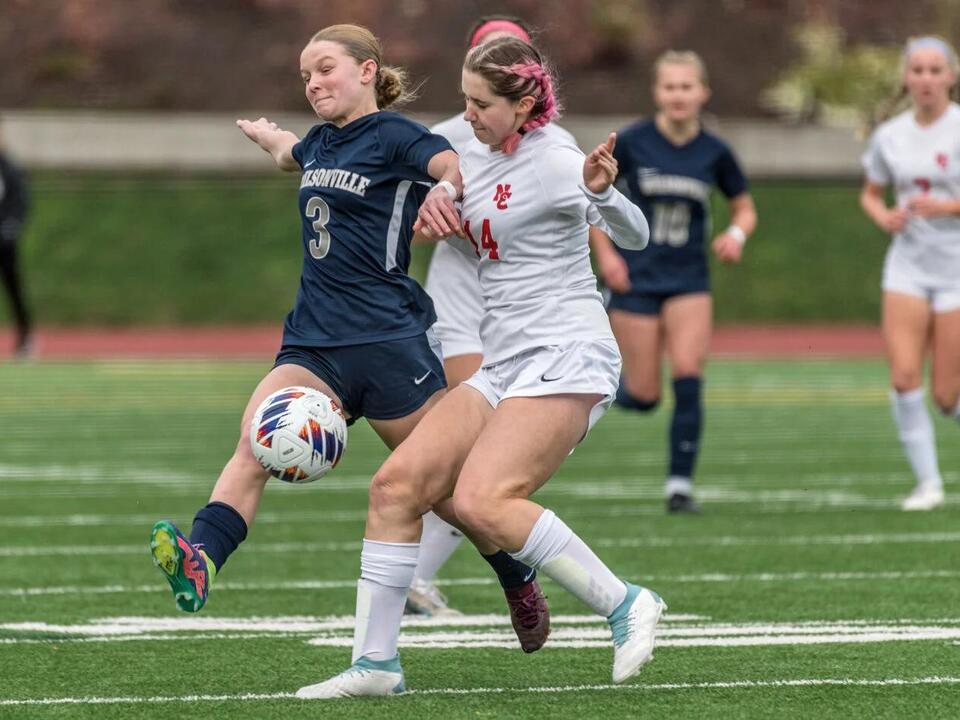 Wildcat girls soccer ready to defend their titles