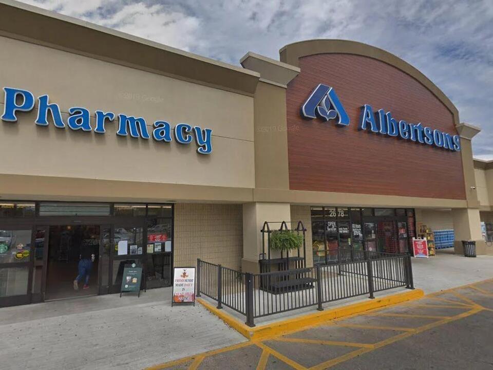 2 Albertsons stores in Louisiana to be sold if merger with Kroger OK'd