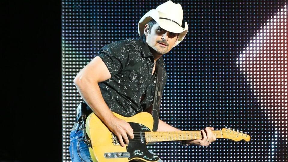 Brad Paisley teams with rock band Dawes for “Raining Inside” - NewsBreak