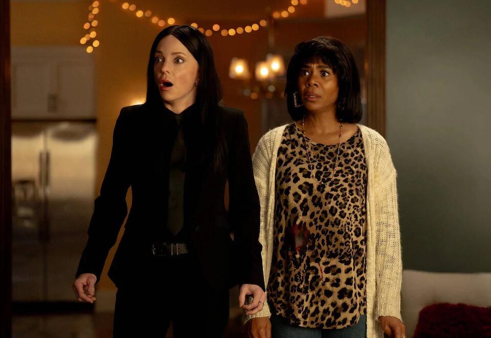 Scary Movie Parody Posters and Fan Event Announced - NewsBreak