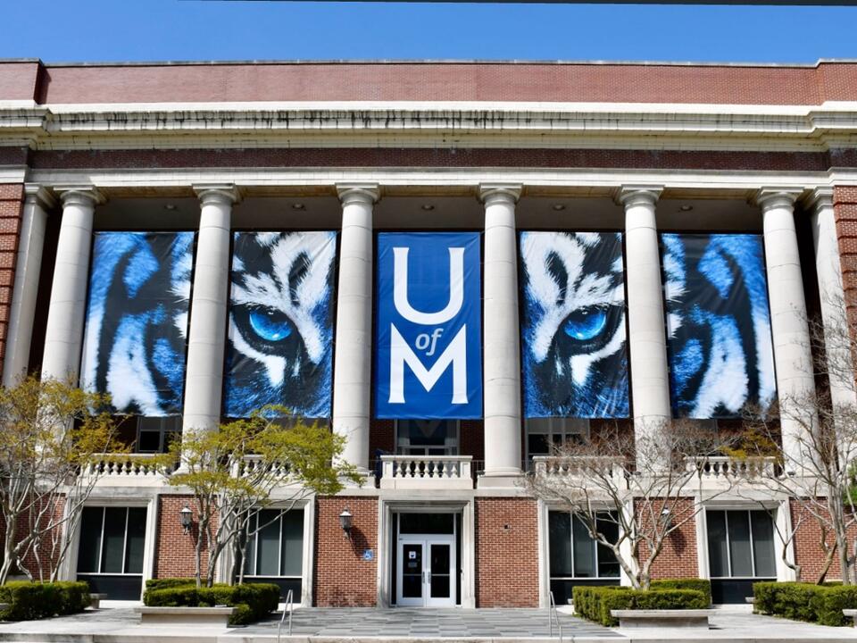 Luther C. McClellan, First Black Graduate Of University Of Memphis ...