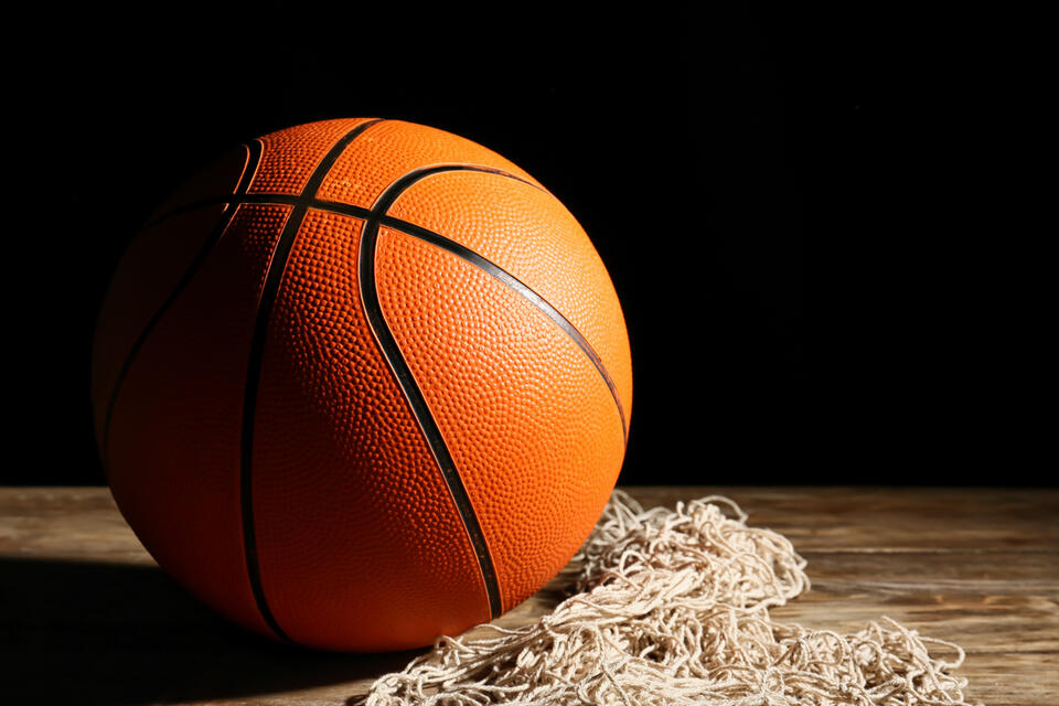 East Rockingham High School boys’ basketball coach to step down after ...
