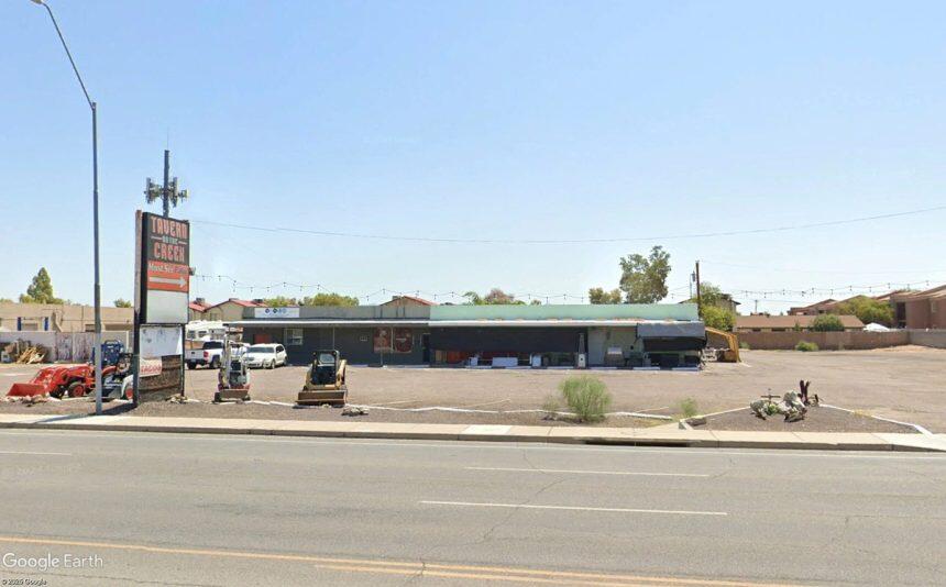 Dillingers Bar & Grill Replacing Tavern On The Creek - NewsBreak