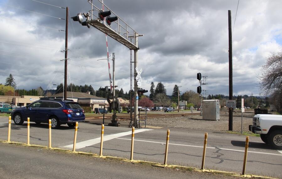 32nd Street rail crossing project is on track - NewsBreak