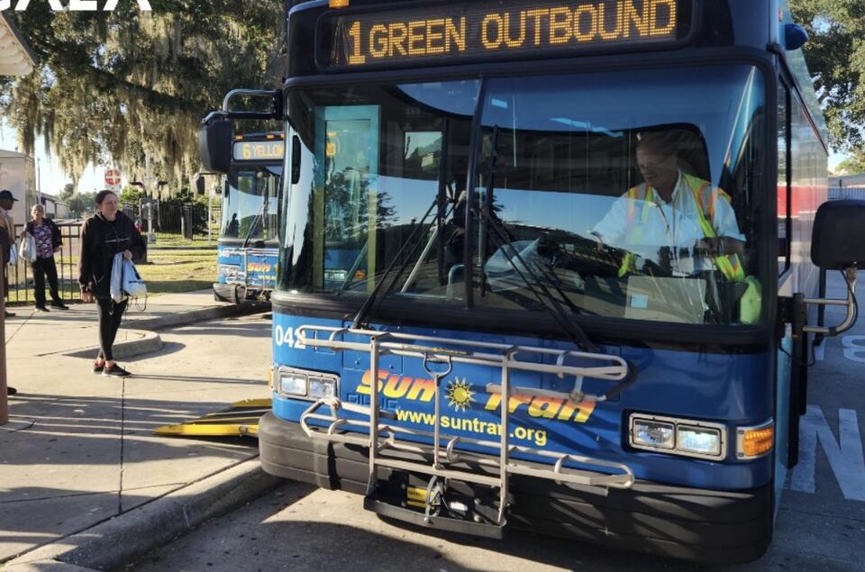 City approves purchase of three new cutaway buses to replace old ...