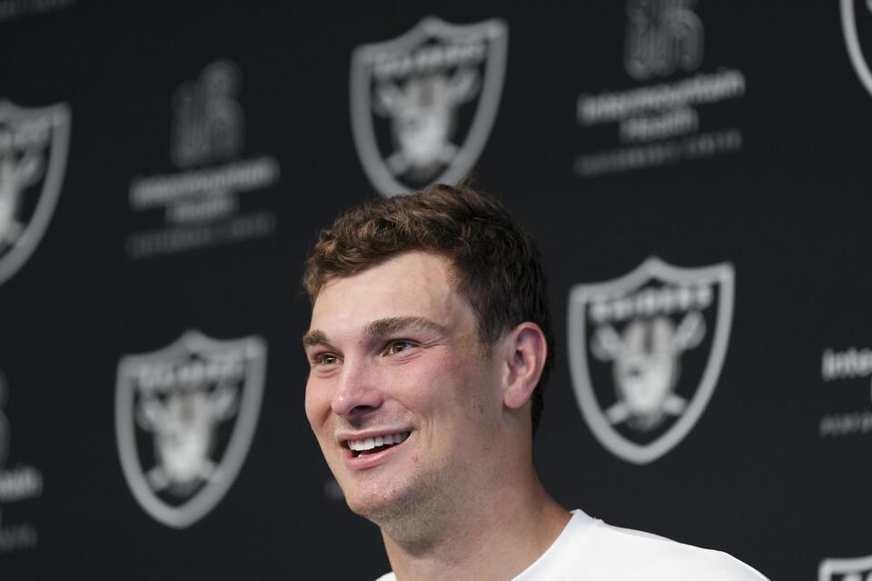 The Mendoza Line: Which Quarterbacks Are Better/Worse Options Going ...