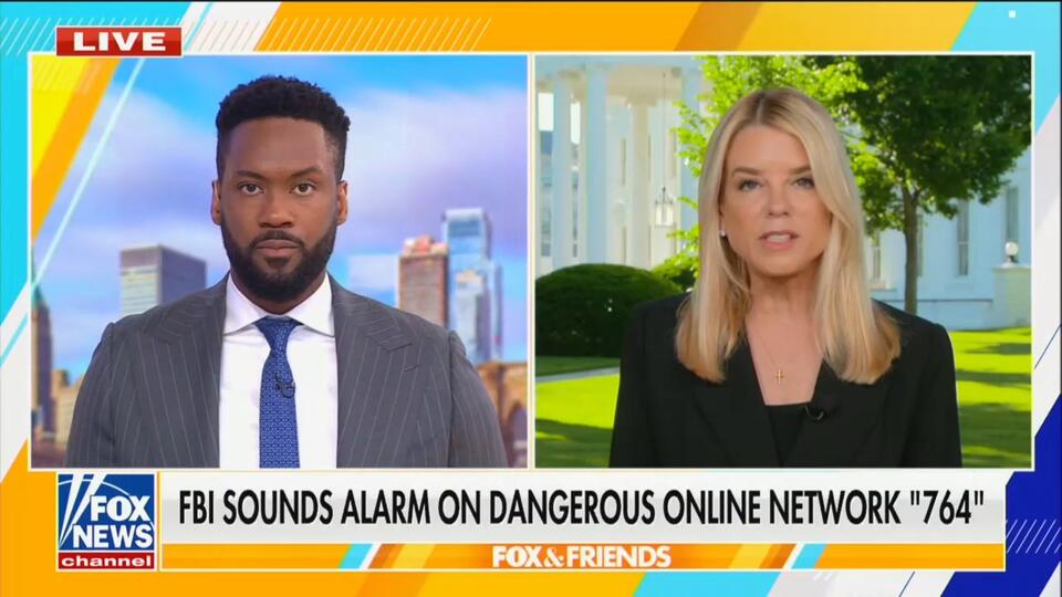 Pam Bondi Says She’s Carrying Around Vial of Fake Fentanyl to Show ...