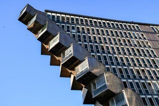 One expert said the hotel's top-heavy design, achieved using imported ...