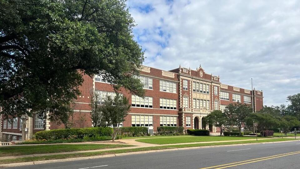 3 facing charges after fight involving family members at Byrd High ...
