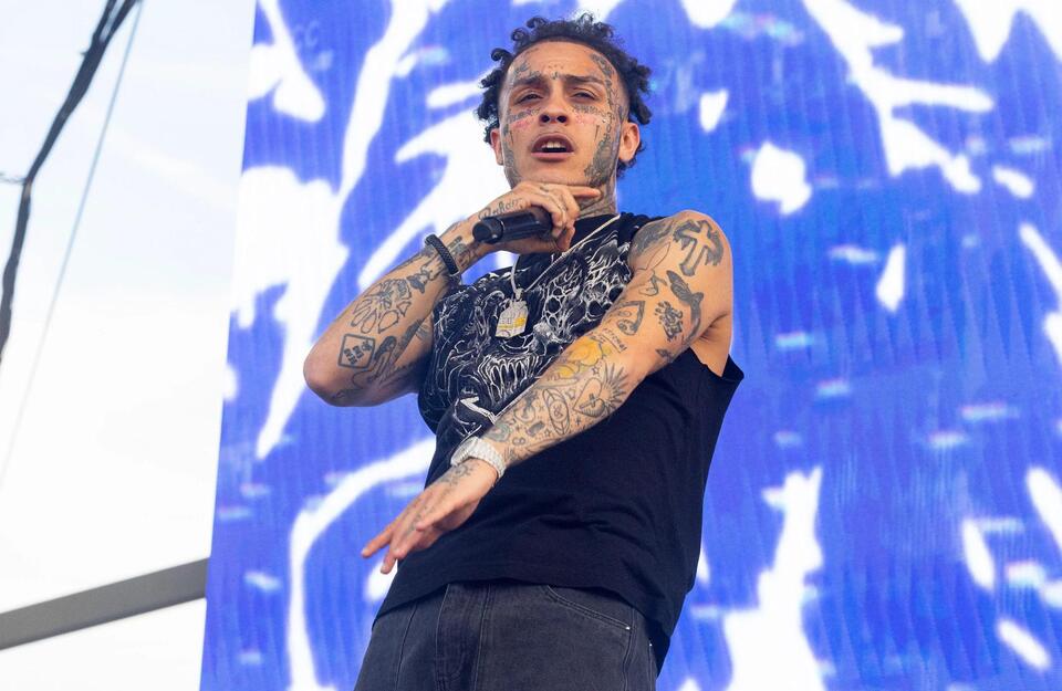 Rapper Lil Skies Claps Back at Fake News Report That He Suffered ...