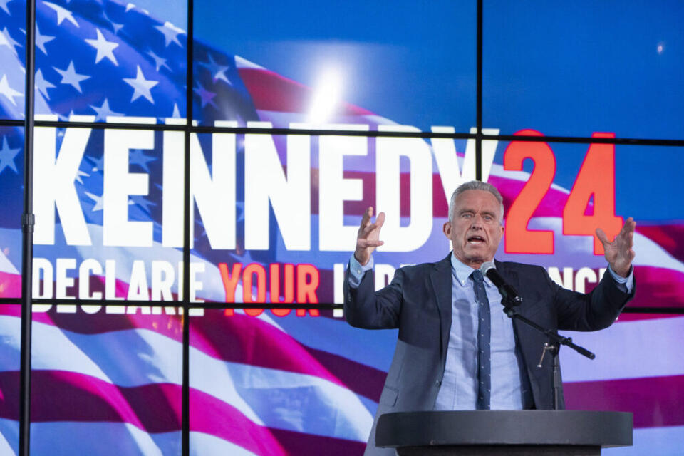 Kennedy submits signatures to appear on South Dakota presidential ...