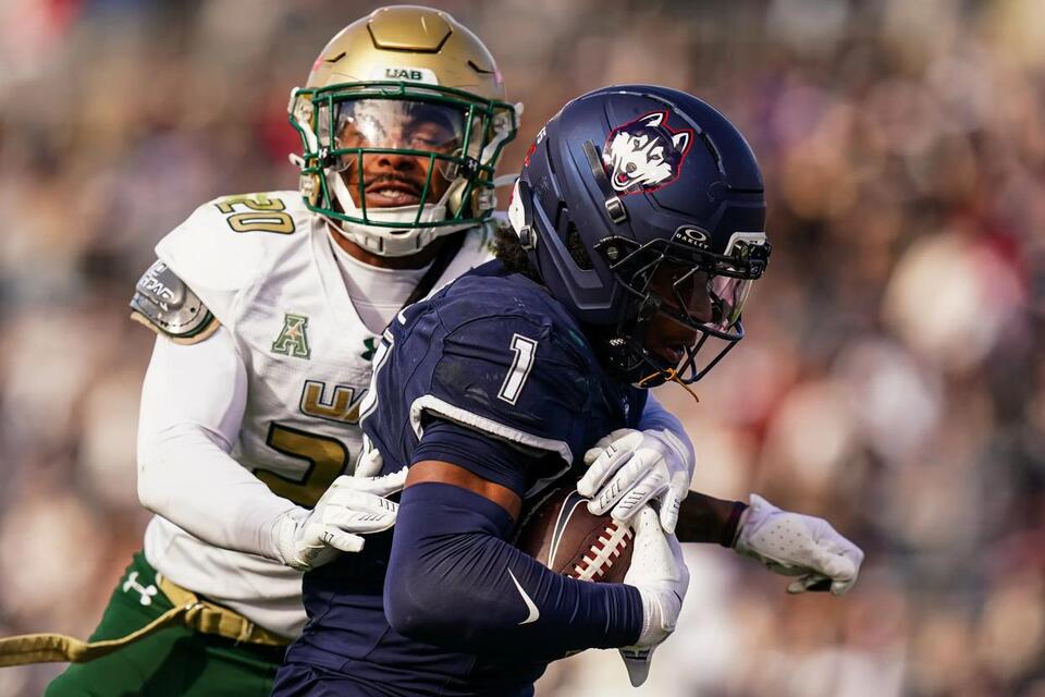 Skyler Bell NFL Draft Profile: Week 12 Scouting Report for the UConn ...
