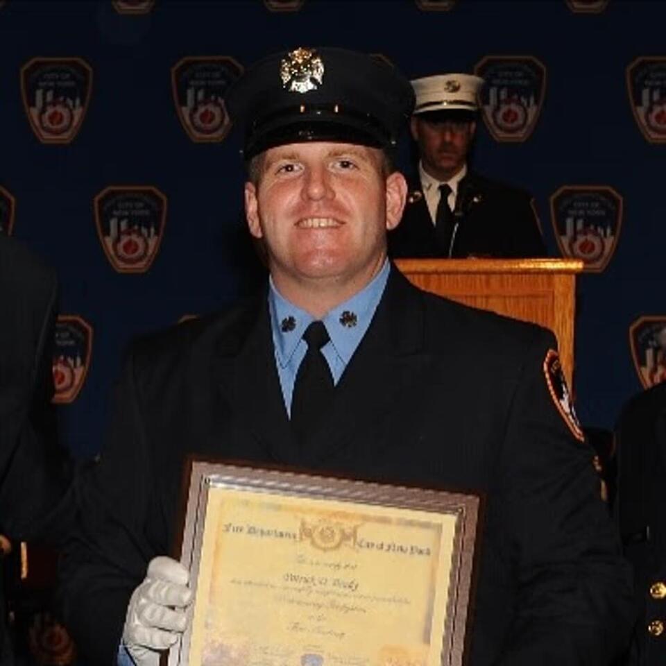 NYC Firefighter Dies After Suffering Cardiac Arrest Battling Blaze ...