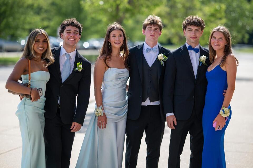 LHS Class of 2026 Senior Prom Red Carpet Photos - NewsBreak