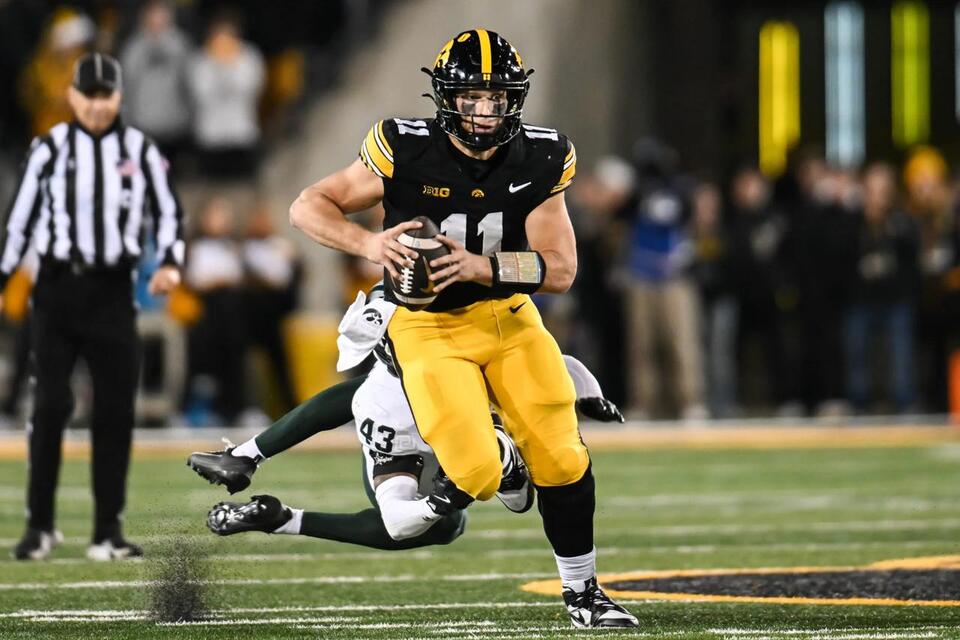 2026 Shrine Bowl Risers: Mark Gronowski, Eric Gentry Stand Out at All ...