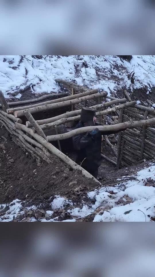 Build a shelter to spend the winter in the forest P2 bushcraft build ...