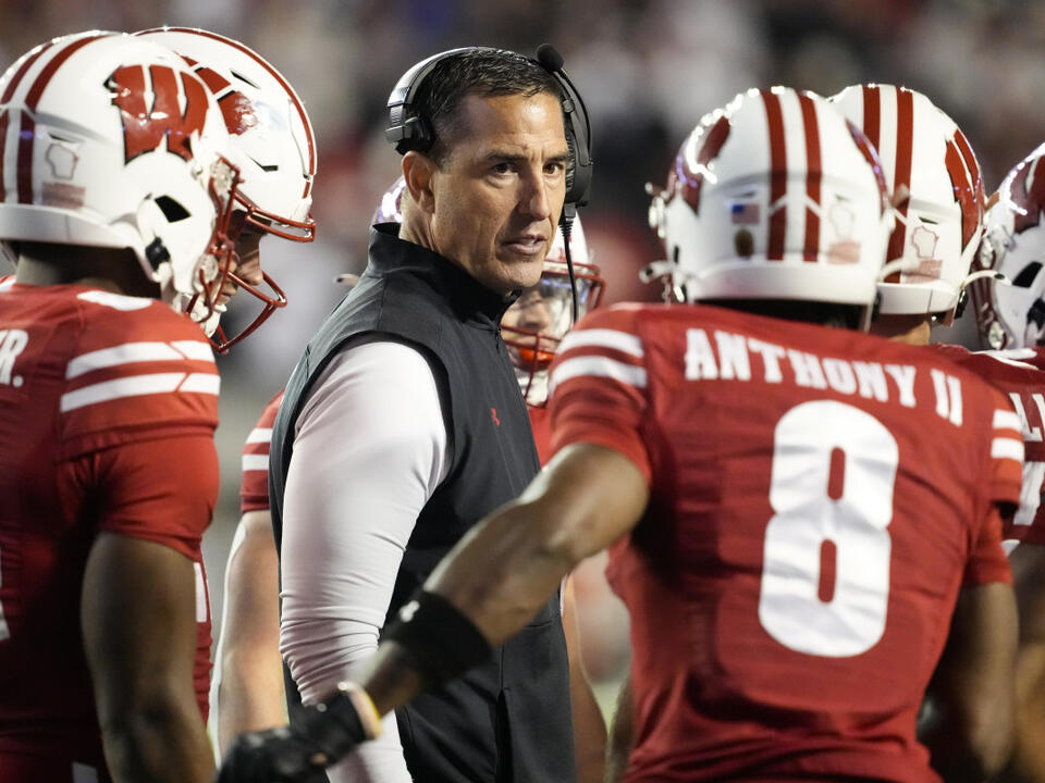 Wisconsin Football Flips TE Emmett Bork from Michigan State