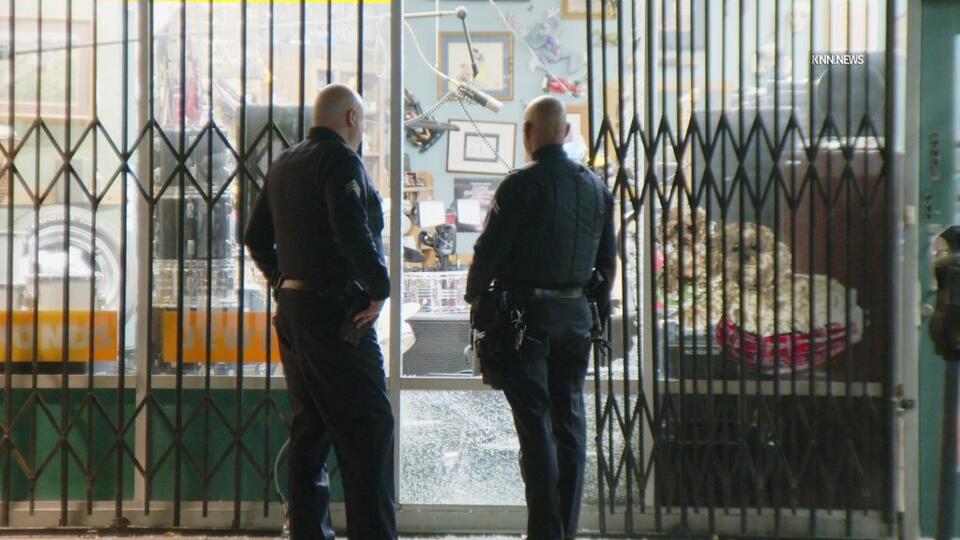 Thieves Target Canoga Park Jewelry Loan Store in Burglary Attempt ...