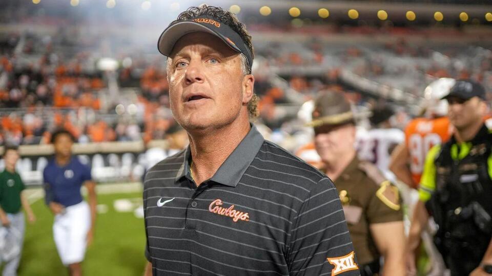 Oklahoma State's Mike Gundy points out Oregon's roster budget; Dan ...